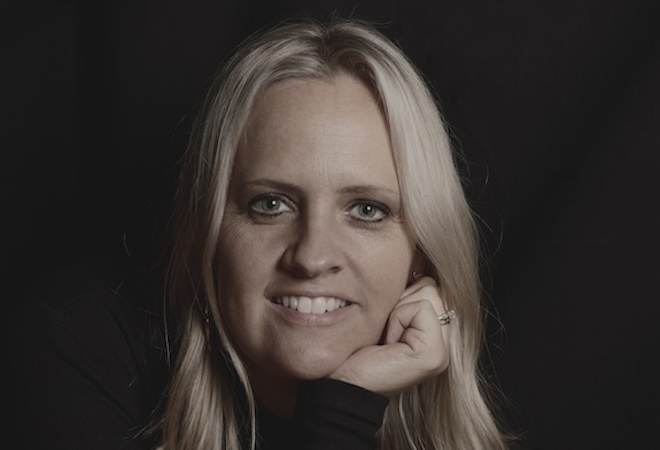 At The Bar with Singer Miss George - The Write Drop